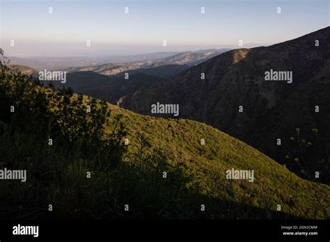 Santiago Peak California Usa 17th May 2020 Sunrise Over Ridges