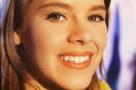 Relembre Os Sucessos De Carolina Dieckmann A Lumiar De Vai Na Fé