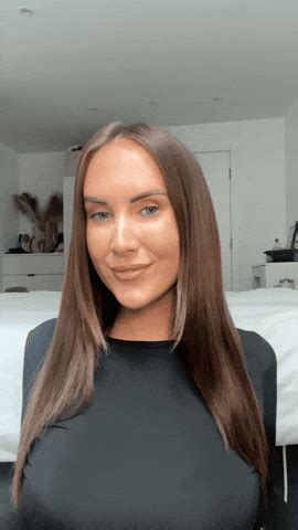 Brunettes S Find And Share On Giphy