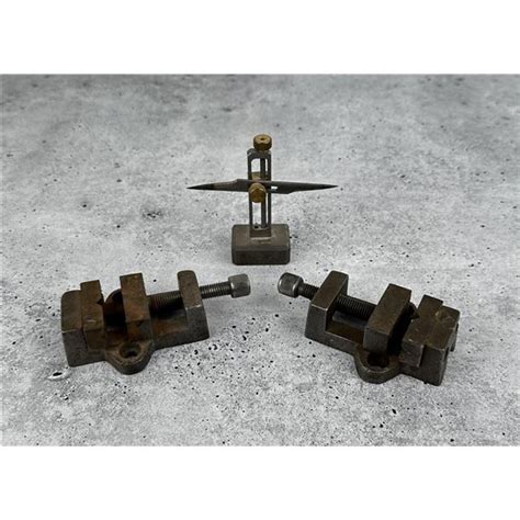 Machining Vises And Surface Gauge