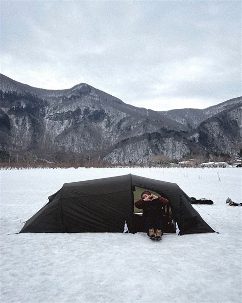 나 빼빼킹 빠지게 만든 거 책임져🥹 나리분지 눈이 가득한 들판 위에 우리들뿐이라니💕 그냥 낭만 그 잡채진짜 행복 최근 백패킹에 홀릭되어버려 텐트부터 질러버린 나란