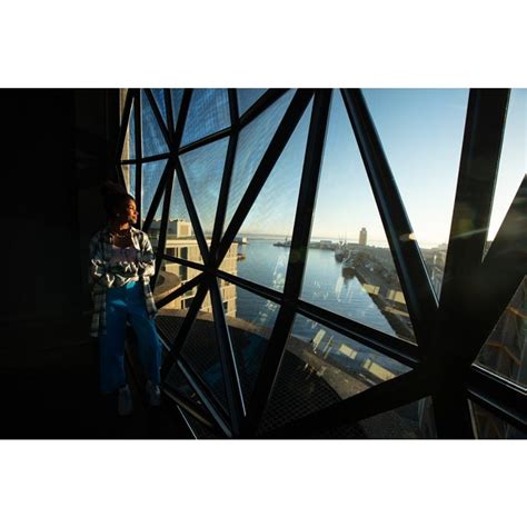 Trendsetters Cape Town Girl Sight Seeing
