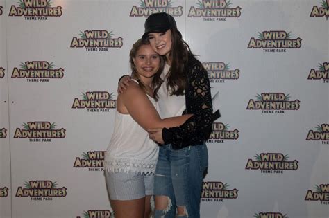 Hailee Steinfeld Meet And Greet At Wild Adventures Valdosta Ga 64