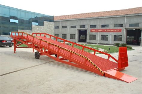 Ton Mobile Loading Dock Ramp Logistics Container Unloading Platform Hand Cranked Mobile