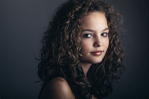 Кудрявые актрисы 66 фото