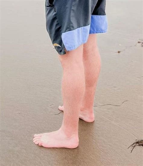Dustin Hopkinss Feet
