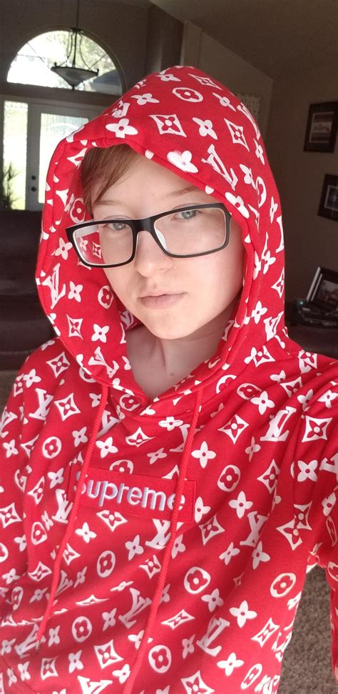Red Boi Scrolller Red Boi Scrolller