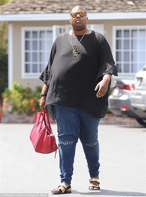 Ej Johnson Shows Off His 100 Pound Weight Loss At Mental Illness
