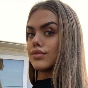 Angie Varona I Nudes Celeb Nudes