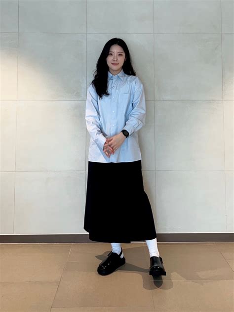 「데님트러커재킷、와이드스트레이트진」의 착용 스타일링 리스트 Uniqlo