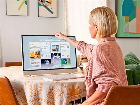 Hp Envy Move All In One Pc Has A Moveable Rechargeable Design