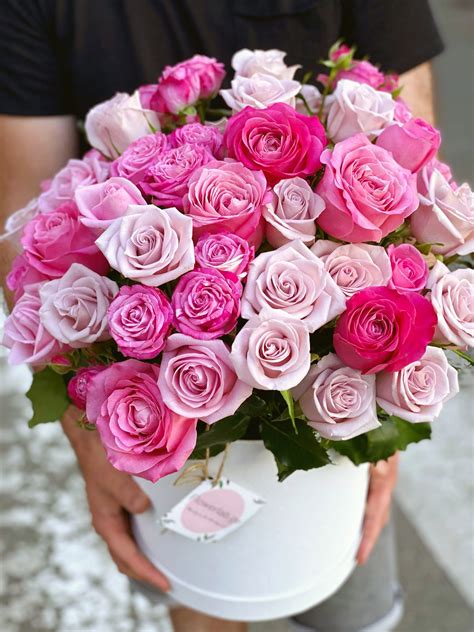 ყვავილები და თაიგულები მიტანის სერვისით