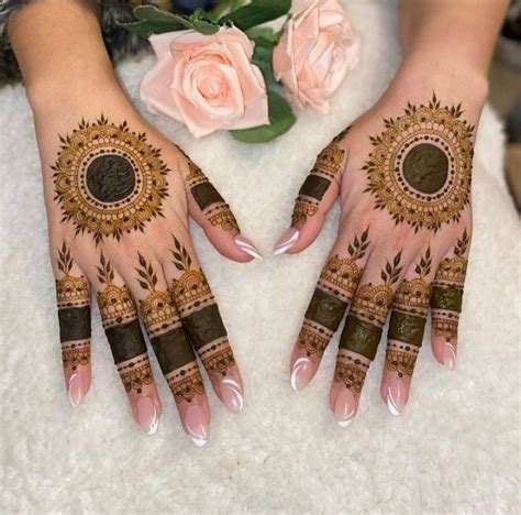 Round Tikki Henna Design For Back Hand Latest Mehndi Designs Hands
