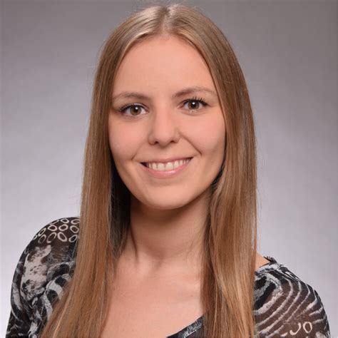 Anna Hook Kaufmännischer Angestellter Wolff And MÜller Holding Gmbh