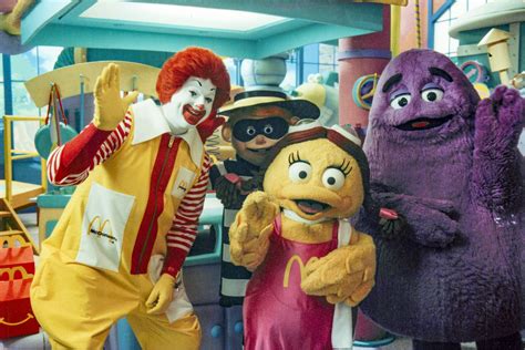 Smiles From The Happy Meal Workshop 19941995 Ronald Mcdonald Hamburglar Birdie Grimace