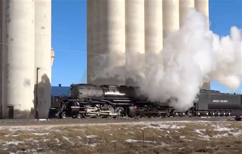 Big Boy Train Fanatics