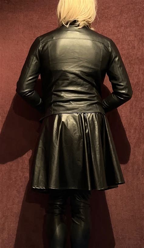Satin Leather Lack Photo 1