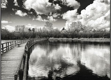 배경 화면 단색화 호수 물 자연 반사 하늘 사진술 구름 고요한 아침 다리 강 Hdr 못 모노 검정색과 흰색 아직도 Bw 직업적인 형상