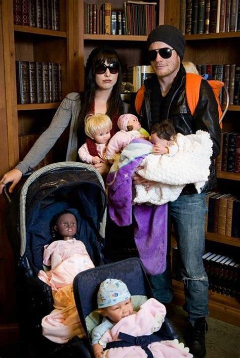 22 Famous Couple Halloween Costume Ideas Yourtango
