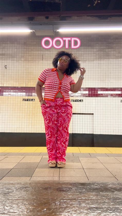 Midsize Black Girl Beach Ootd Hot Pink Bikini Style Tiktok