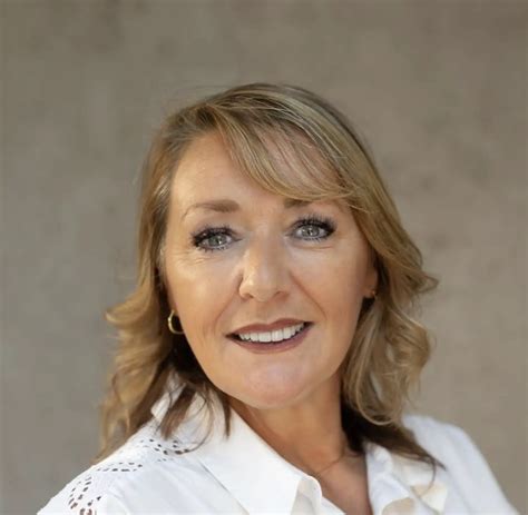 Michelle Harvey Life Celebrant Life In Magazines