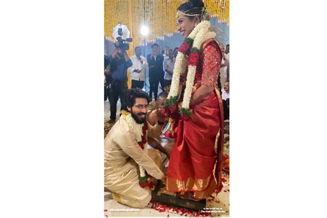 நடிகர் ஹரிஷ் கல்யாண் நர்மதா திருமணம் முடிந்தது திருமண ஜோடியின் புகைப்படங்கள்