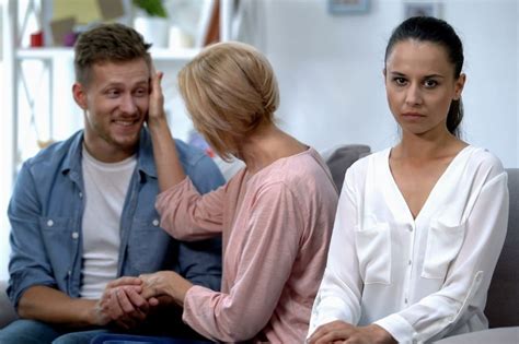 დედამთილს გაცნობისთანავე არ შევუყვარდი და ჩემზე მუდმივად ცუდს ლაპარაკობდა თუმცა მოულოდნელად