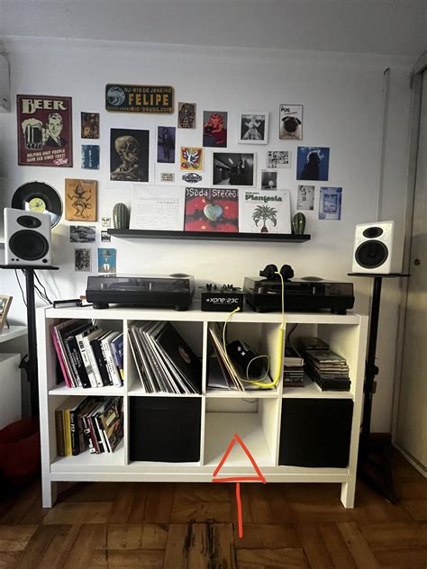 Subwoofer Inside Kallax Cubicle R Djs