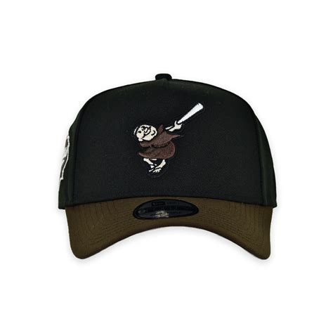 New Era 9forty San Diego Padres Swinging Friar Two Tone A Frame