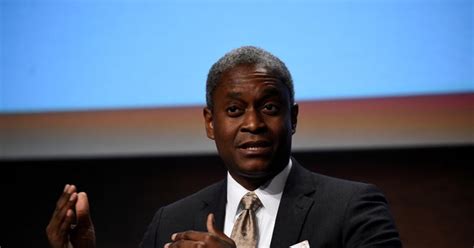 Bostic De Fed Dice Se Han Logrado Progresos Para Comenzar A Reducir