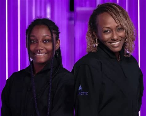 First Mother Daughter Duo To Travel To Space Together Smile 90 4fm