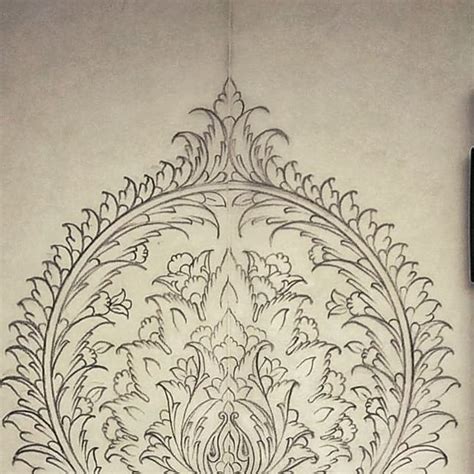 تذهیب نقاشی گل روی کاغذ