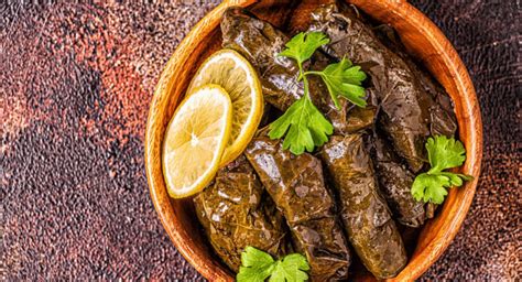 How To Make Traditional Iraqi Dolmas Food Hyme