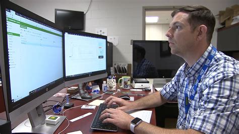 Grammar In Healthcare Workplace Essential Skills Pbs Learningmedia