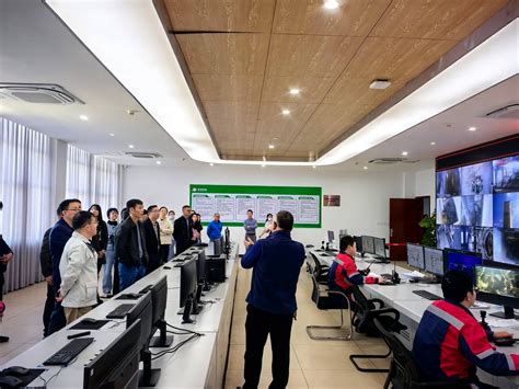 国资处党支部与采招中心党支部联合举办主题党日活动华南师大新闻网