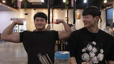 아니 이형 언제 이렇게 커졌어 ㅋㅋㅋㅋㅋㅋ Youtube