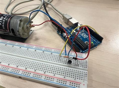 hey i tried following an arduino tutorial to make my motor spin for a
