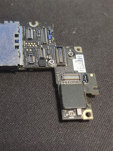 Why Are Some Iphone 4 Logic Boards Brown Ish And Others Black R