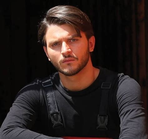 تصاویر بیوگرافی، عکس های شخصی و زندگی خصوصی دارا حیایی