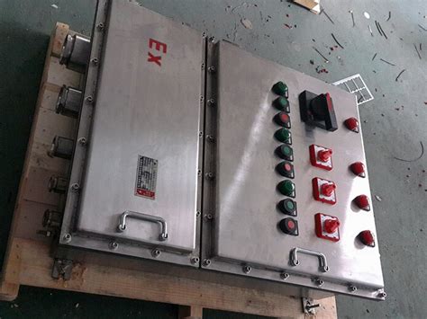 What Are The Differences In The Materials Of Explosion Proof Boxes Características De Desempenho