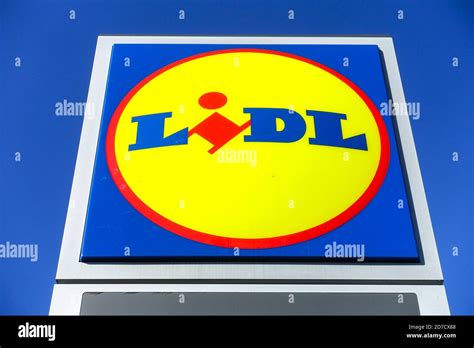 Lidl Logo Hi Res Stock Photography And Images Alamy