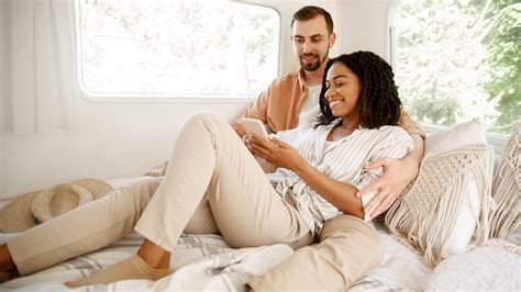 Your Guide To RV Bed Lift Systems Getaway Couple