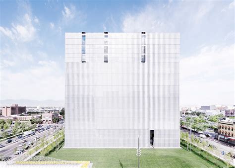 Thomas Phifer And Partners Clads Courthouse In Vertical Strips