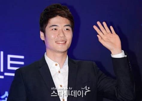 기성용 후배 성폭력 의혹 벗었다…“치욕스러운 삶 죽기보다 힘들어”