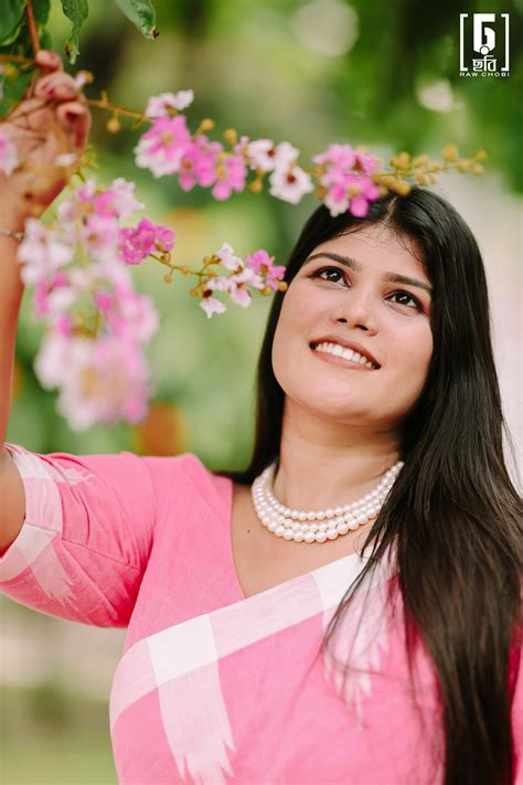 ঢ় ছবি Raw Chobi