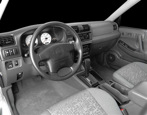 Isuzu Amigo Interior