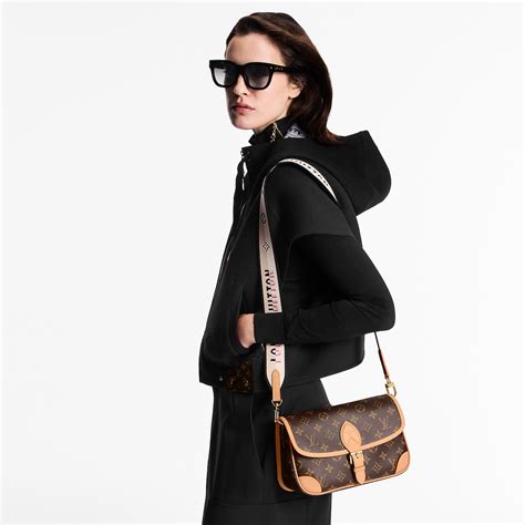 Diane Monogram Handbags Louis Vuitton