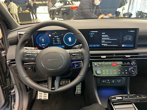 현대 투싼 페이스리프트 출시 실내 주목