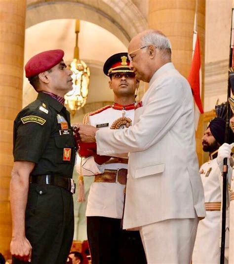 Meet Irs Officer Major Pradeep Arya Whose First Love Is The Indian Army