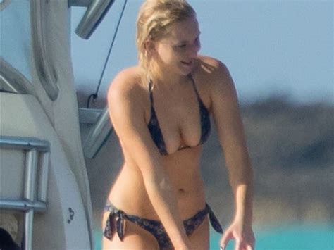 Jennifer Lawrence Drunken Bikini Yacht Photos